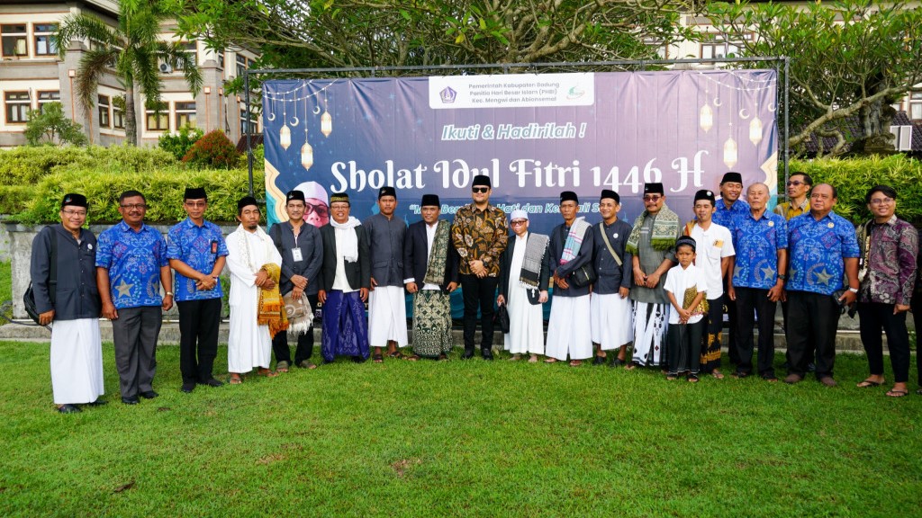 Sholat Ied Hari Raya Idul Fitri 1446 H di Puspem Badung - Lenteraesai.id